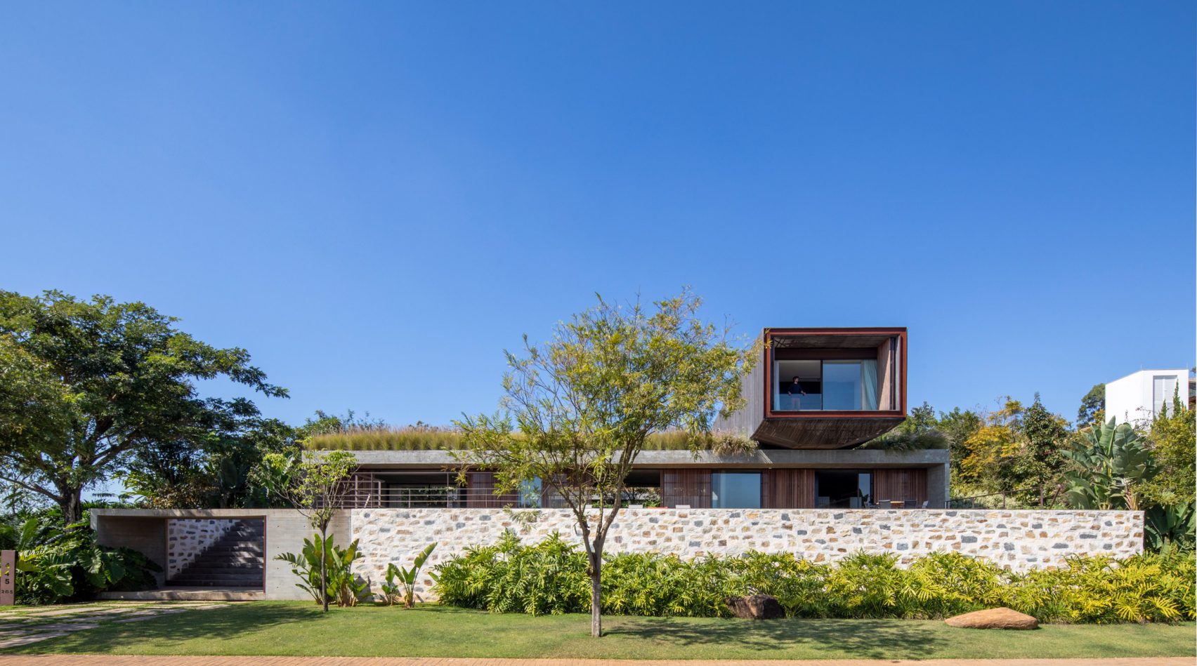 maison rectangulaire : coupler la simplicité architecturale et le ...